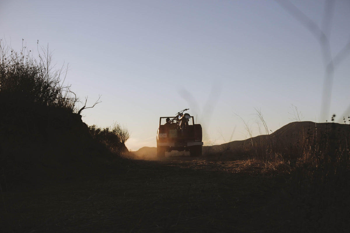 Made in USA Clothes | American Made Men’s Clothing – Iron & Resin